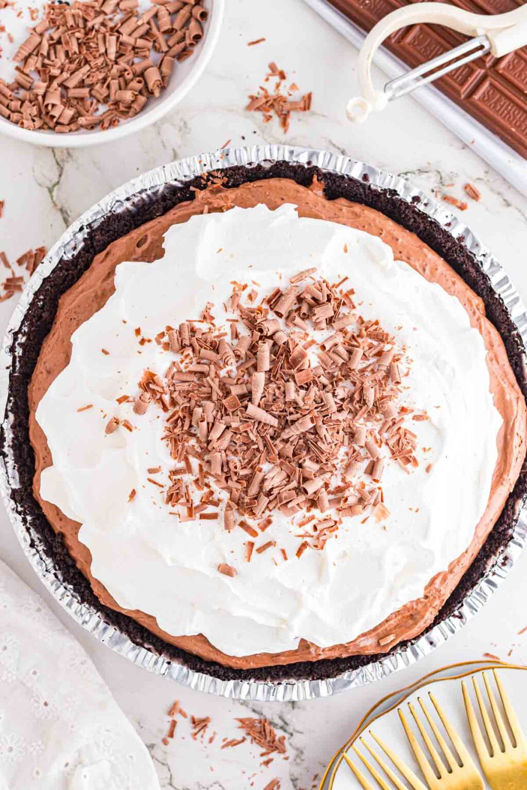No Bake Chocolate Pie Using Jello Pudding | Get On My Plate